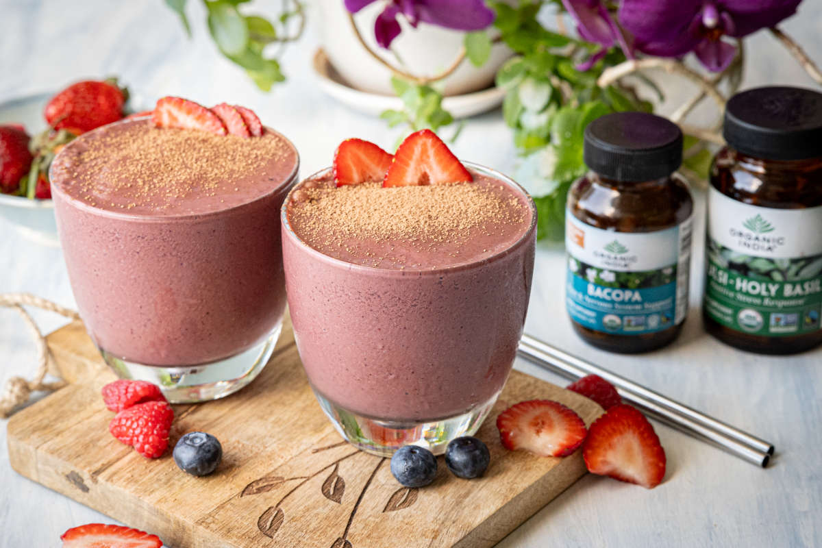 Berry Cacao Mood-Boosting Smoothie with Tulsi and Bacopa | Organic India