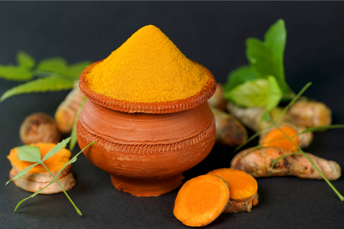 7 Magical Benefits of Turmeric Tea | Organic India